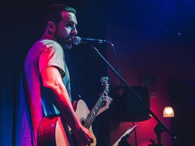 ¡Un ratito de comedia con Kurt Dyer! – Asociación Costa Rica